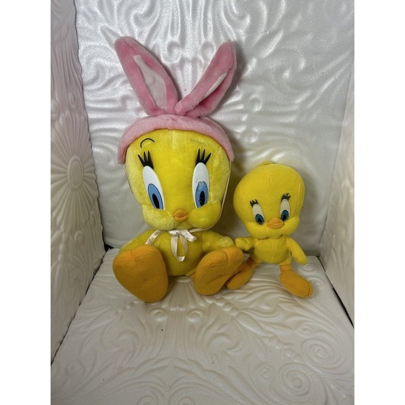 Warner Bros. | Toys | Looney Tunes Tweety Birds Plush Yellow Stuffed ...